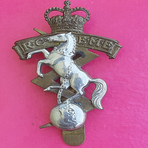3568F – Steady The Buffs Militaria