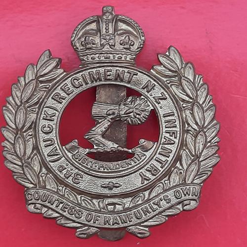 (New Zealand) The 3rd (Auckland) Regiment – King’s Crown Gilding Metal ...