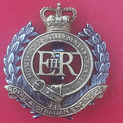 (Australia) Royal Australian Engineers – Queen’s Crown Cap Badge ...